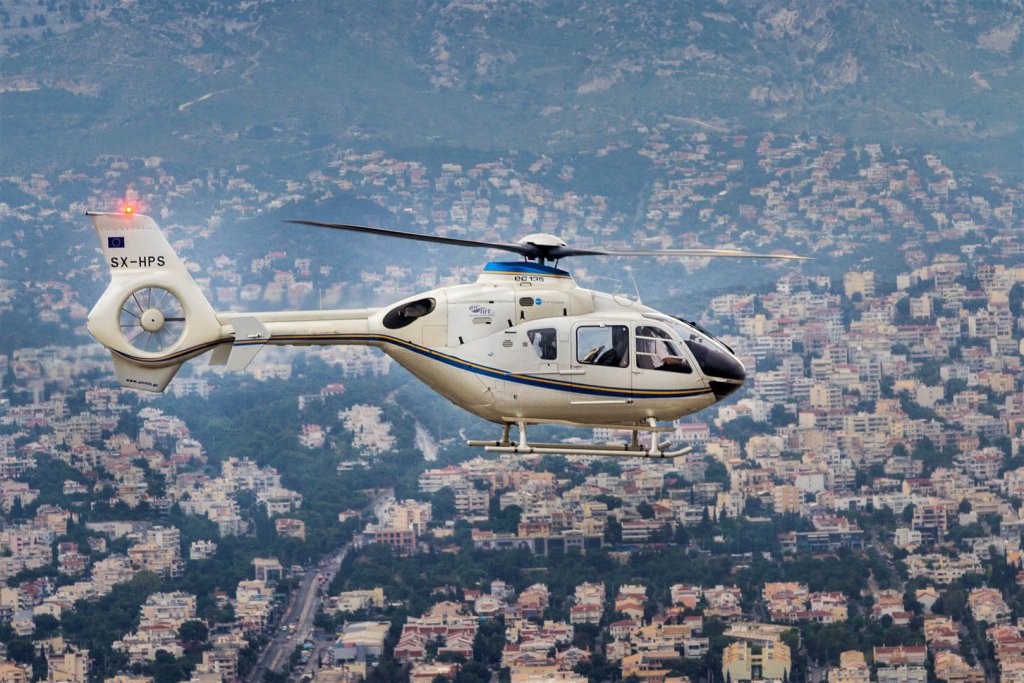 Airbus Helicopters EC135 - Airlift - Helicopter charter - Helicopter rental