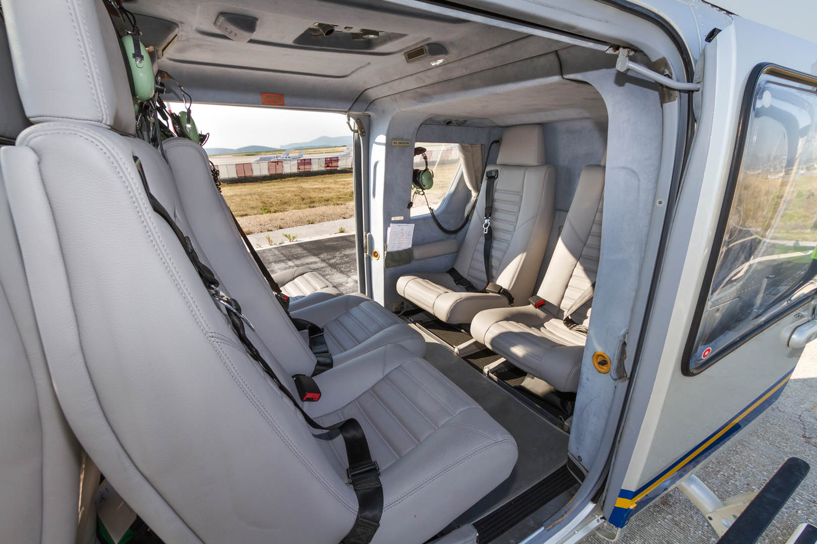 Airbus Helicopters EC135 - Airlift - Helicopter charter - Helicopter rental